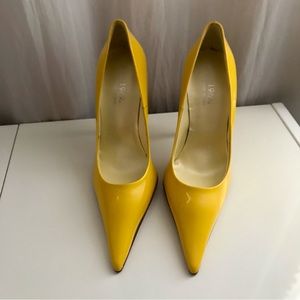 1969 | Shoes | 969 Made In Italy Extra Pointytoe Yellow Heels | Poshmark